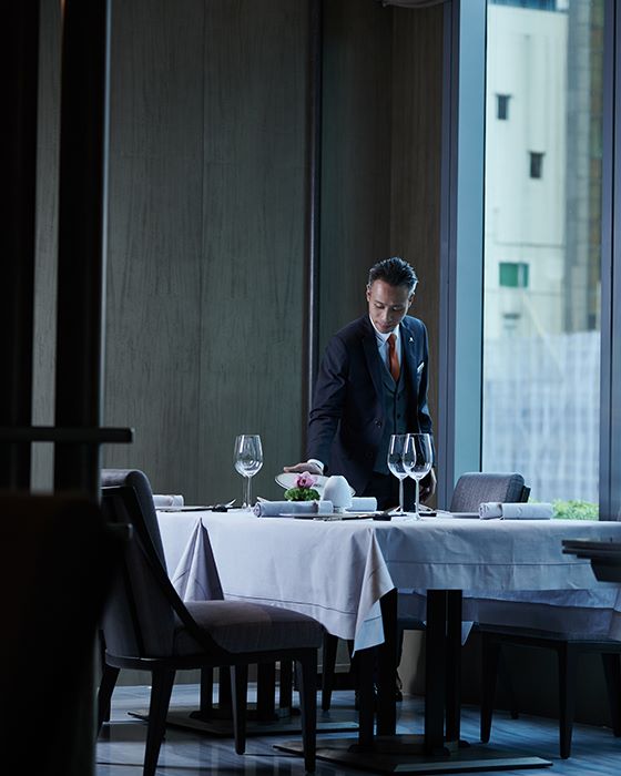 Home [run-restaurant.stregishongkong.com]